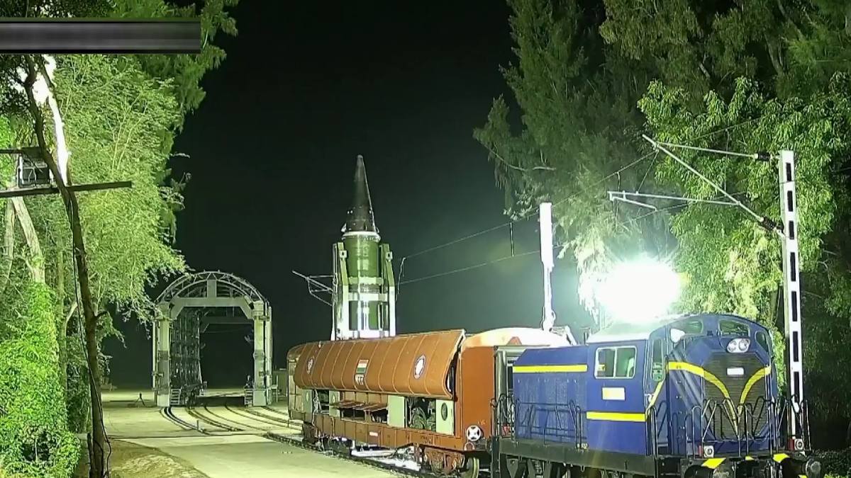 VIDEO | India successfully tests Agni-Prime missile from rail-based ...